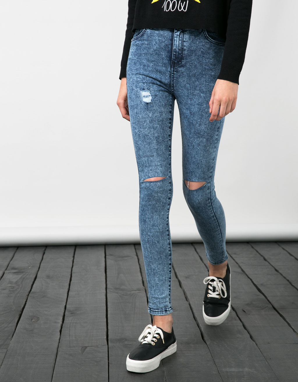 La moda es para 4 personas : La moda de algunas chicas!