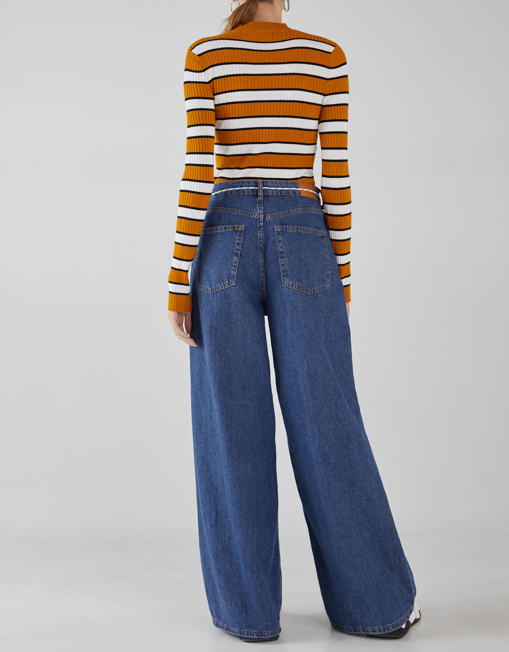 High waist wide-leg jeans - Woman | Bershka