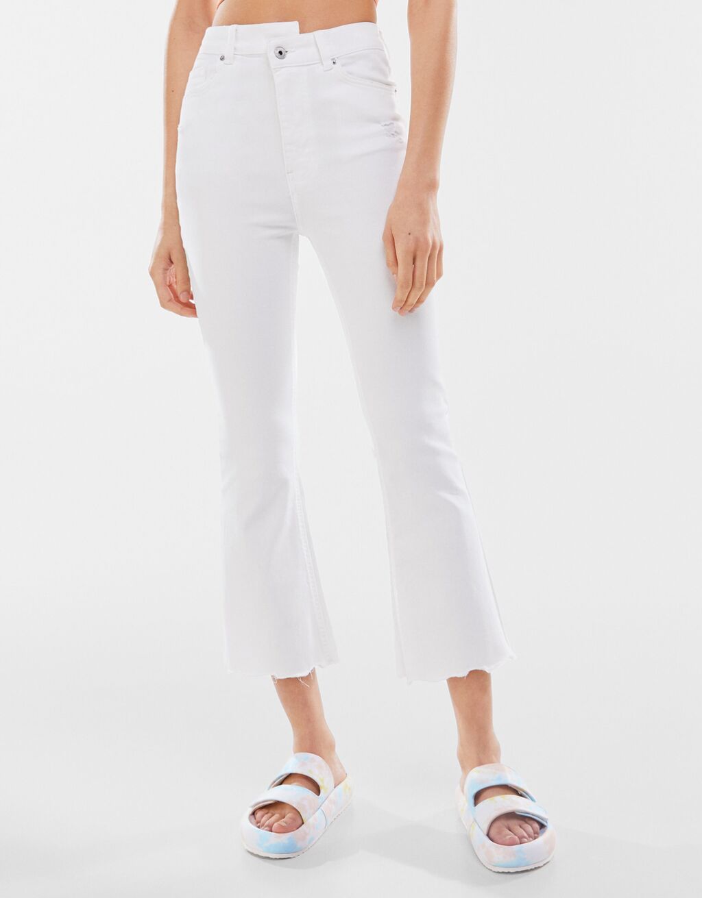 Cropped flared jeans - Woman | Bershka