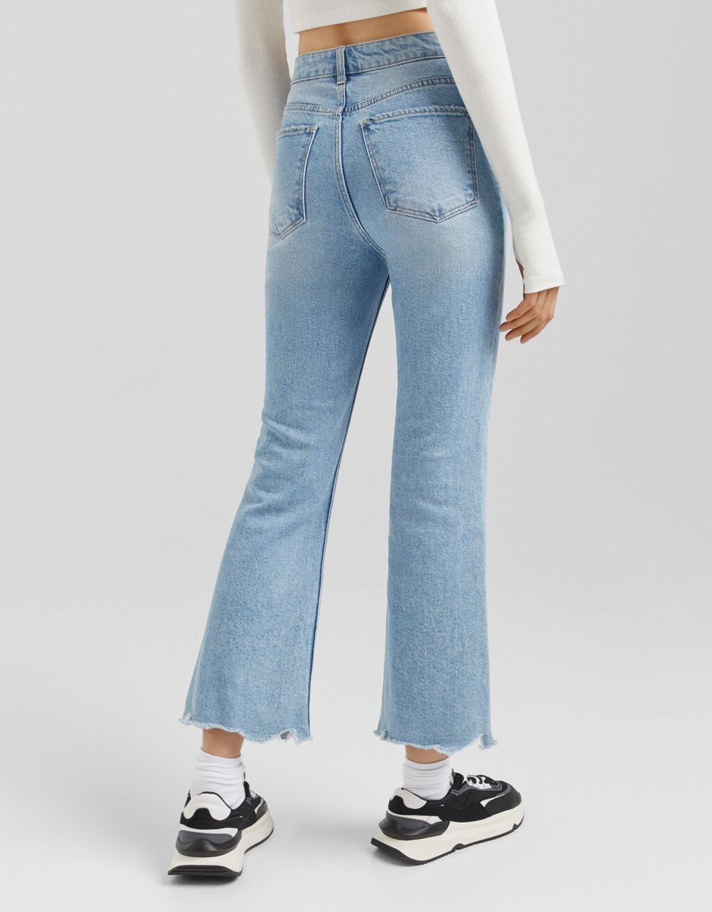 Cropped-Jeans-Schlaghose - Damen | Bershka