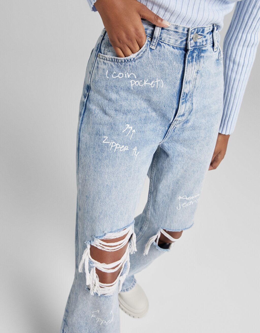 Wide-leg 90's jeans met scheuren en print - Dames | Bershka