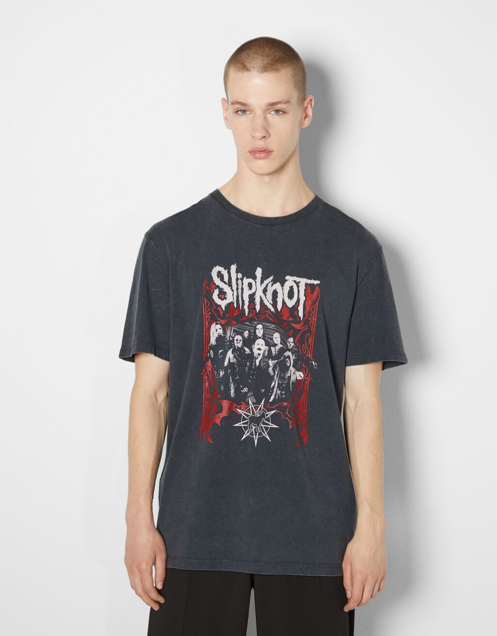 T Shirt Im Washed Look Mit Slipknot Print Herren Bershka t-shirt-im-washed-look-mit-slipknot-print-herren-bershka