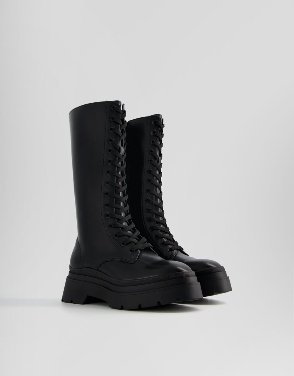 Botas planas acordonadas con cremallera - BSK Teen | Bershka