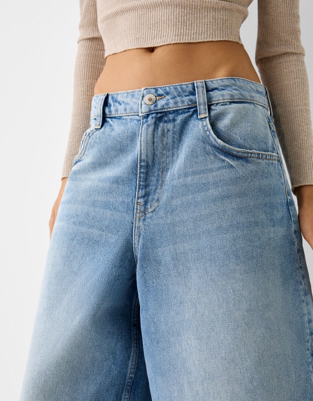 Baggy denim Bermuda shorts - Women | Bershka