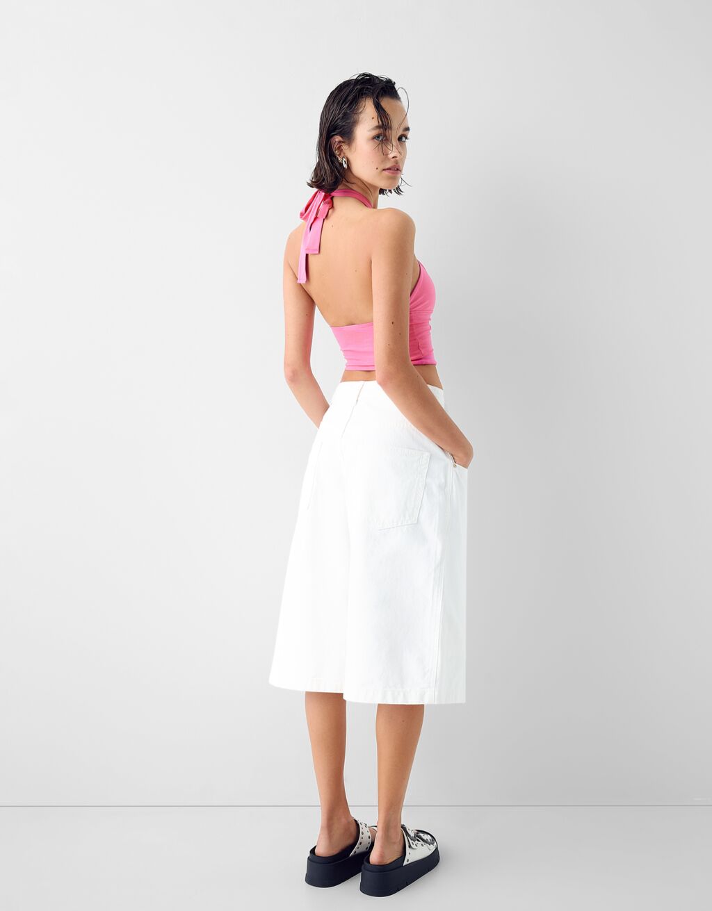 Crossover halter neck top - Women | Bershka