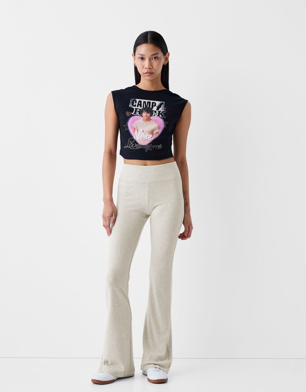 Pantallona “kambanë” me qemer llastik - BSK Teen | Bershka