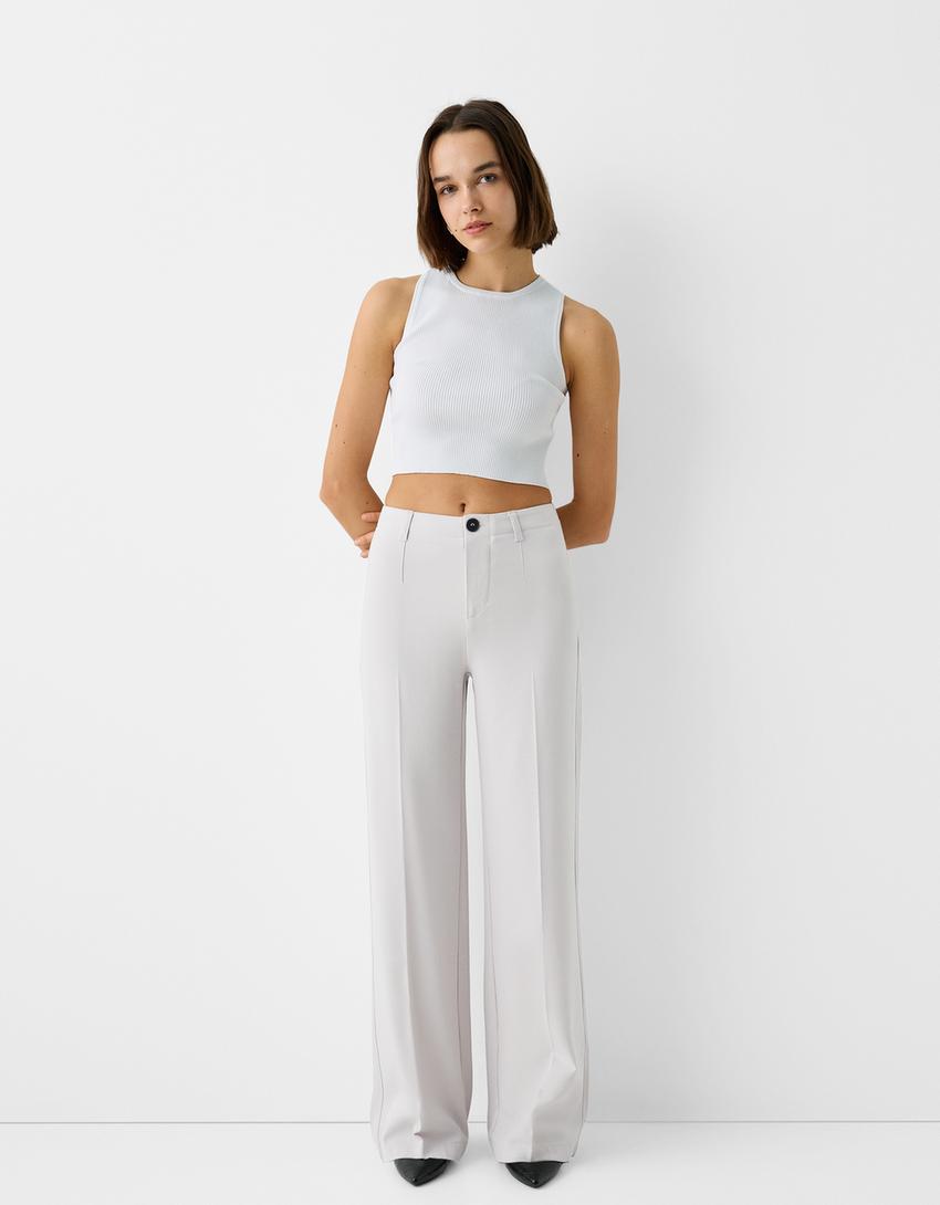 Pantallona këmbëgjera me prerje klasike - Femra | Bershka