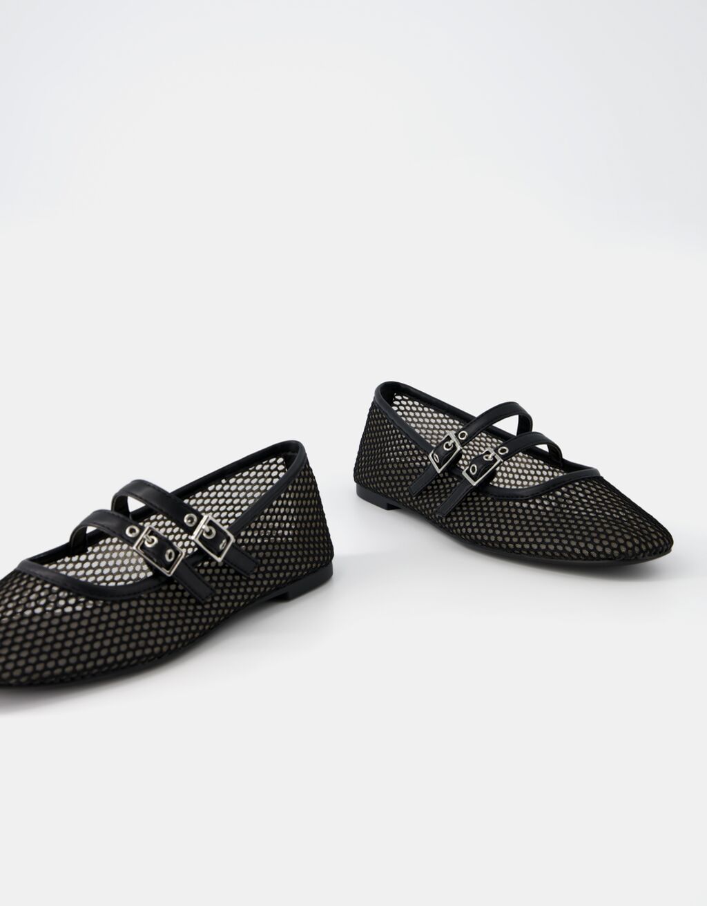 Ballerines résille avec boucles - Femme | Bershka