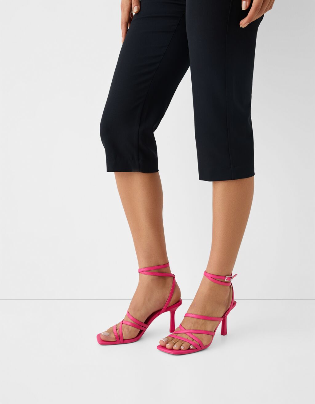Bandjessandaal met hak en enkelbandje - Dames | Bershka