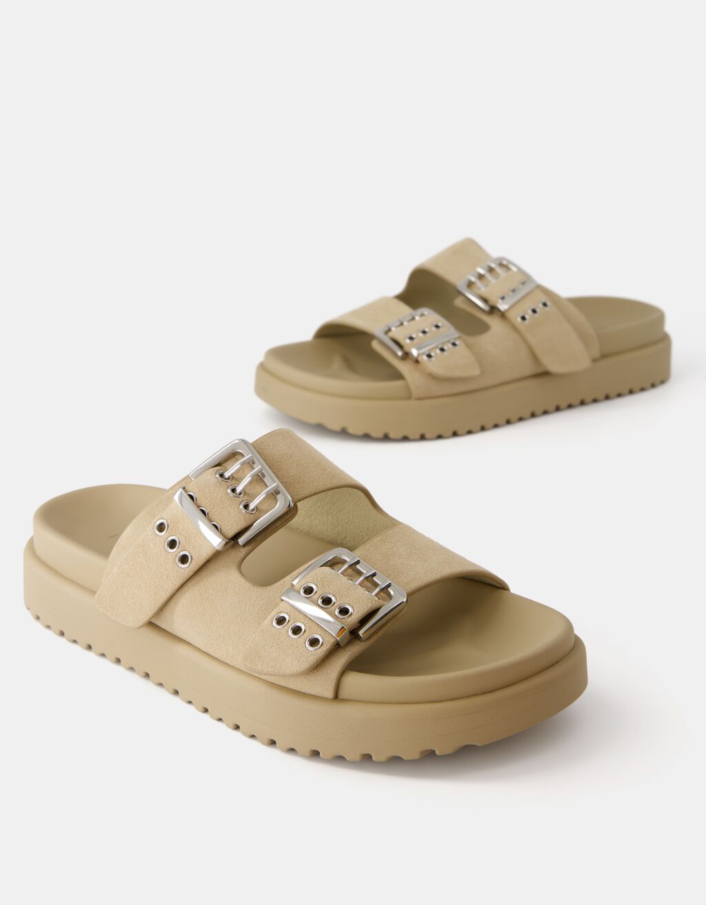 LEATHER buckled flat slider sandals - Women | Bershka