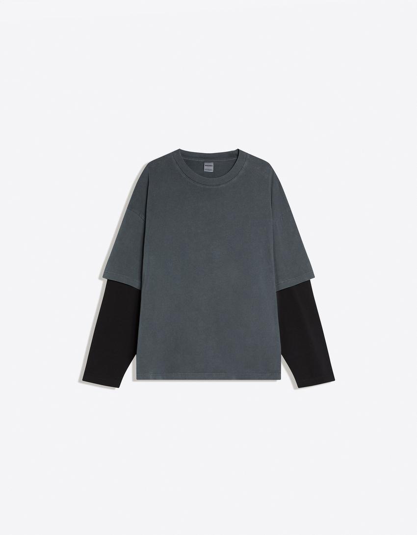 Kaus lengan ganda bergambar - Pria | Bershka