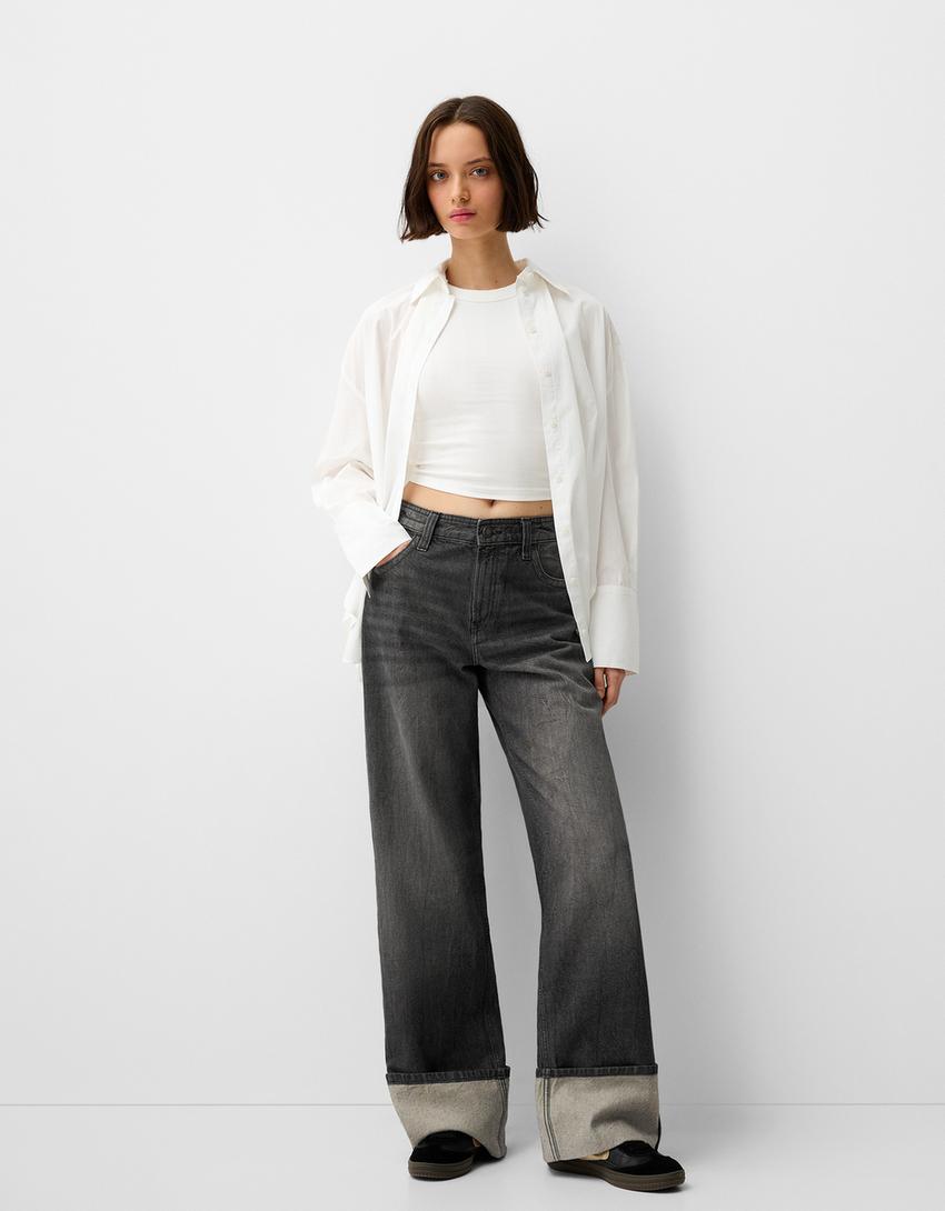Wide-leg '90s jeans with turn-up hems - Women | Bershka