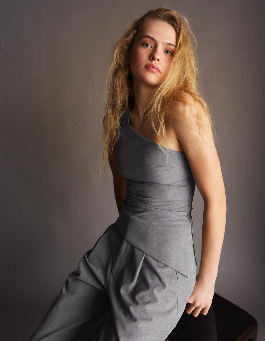 Set aus asymmetrischem Top und Hose - Damen | Bershka