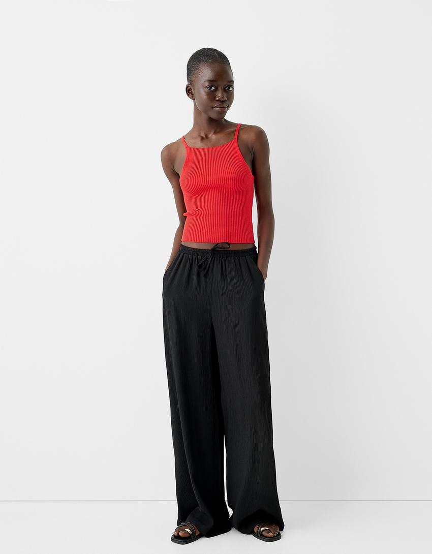 Strappy top with a crossover back - Women | Bershka