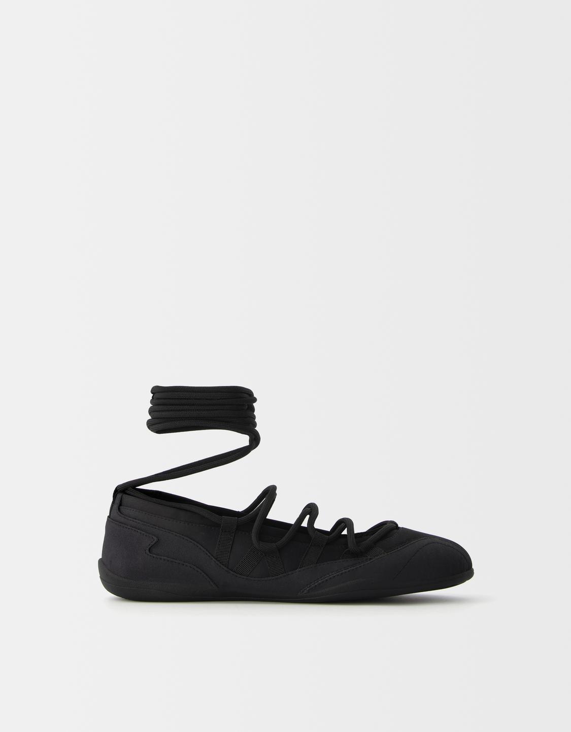 Ravne cipele | Bershka