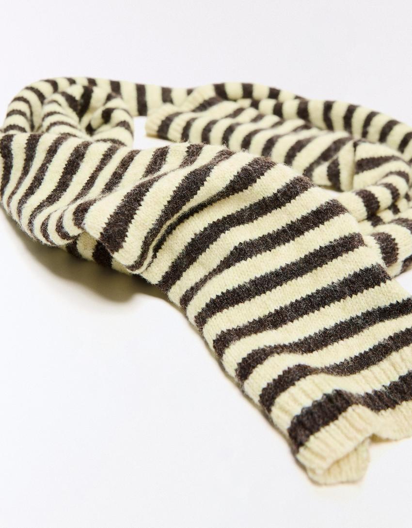 Extra-long print scarf - Women | Bershka