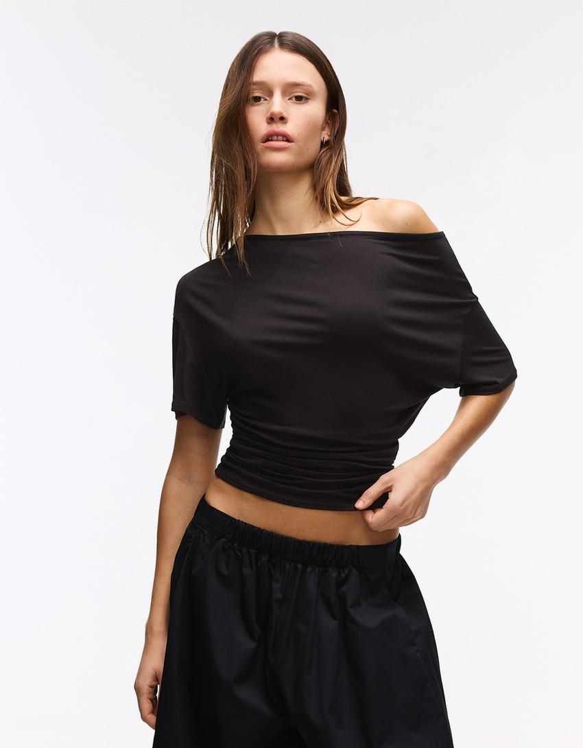 Asymmetric print short sleeve T-shirt - Women | Bershka