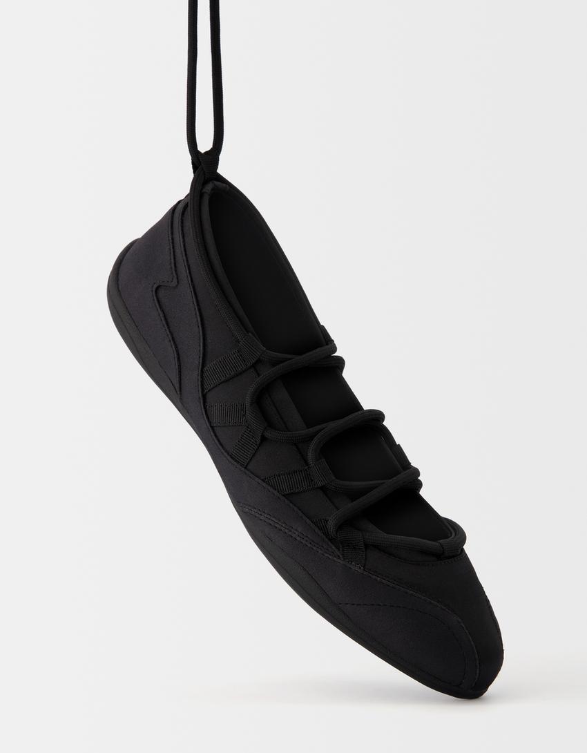 Sportske ravne baletanke na vezivanje - BSK Teen | Bershka