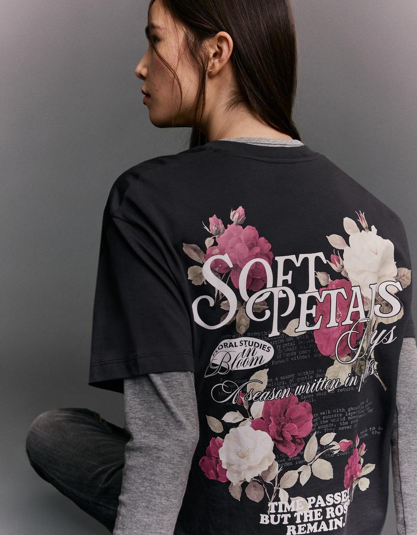 Short sleeve oversize print T-shirt - Women | Bershka