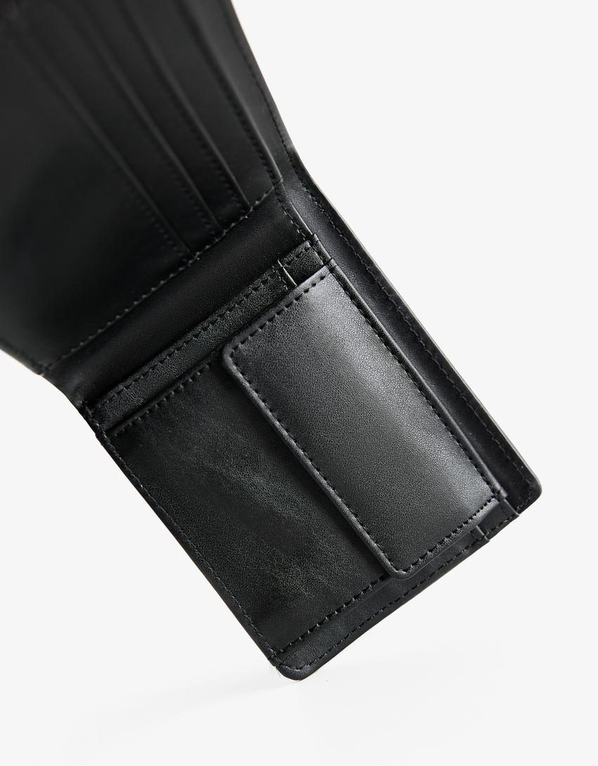 Leather effect wallet - Men | Bershka
