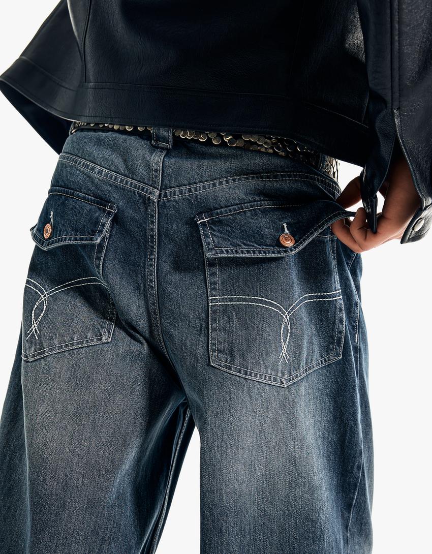 Super baggy embroidered jeans - Men | Bershka