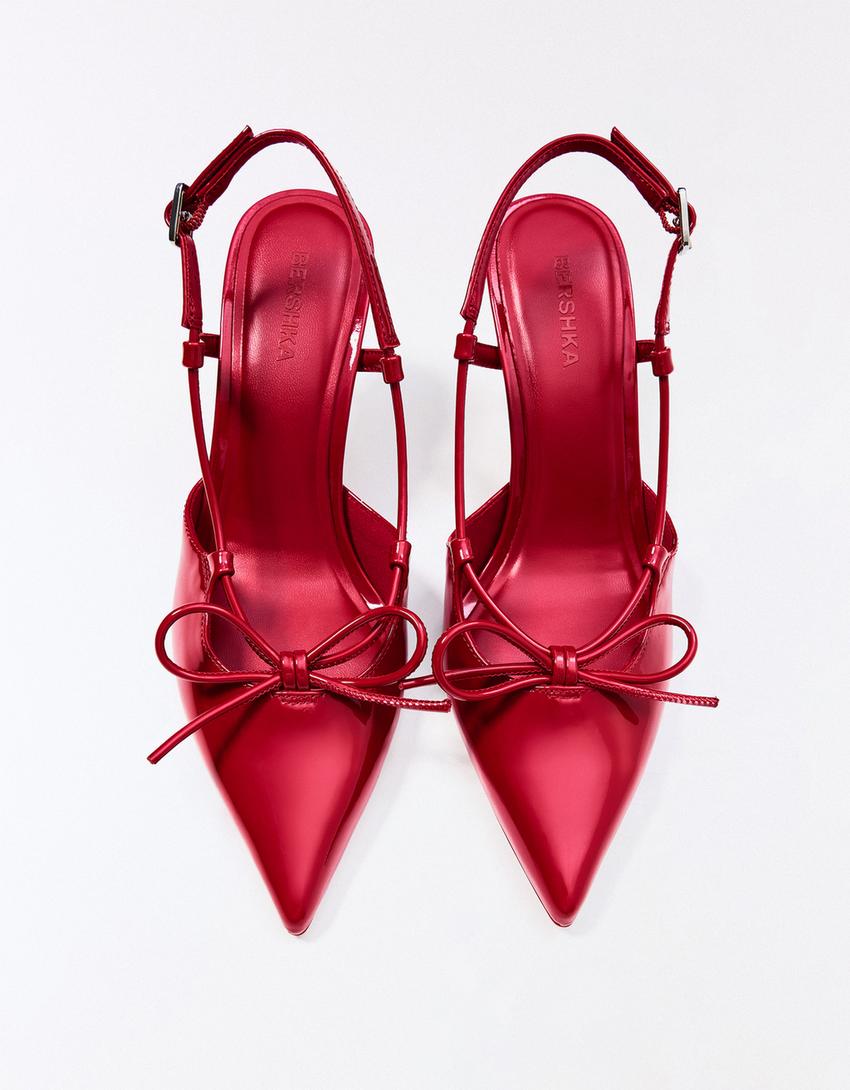 Escarpins à talon ouvert détail - Femme | Bershka